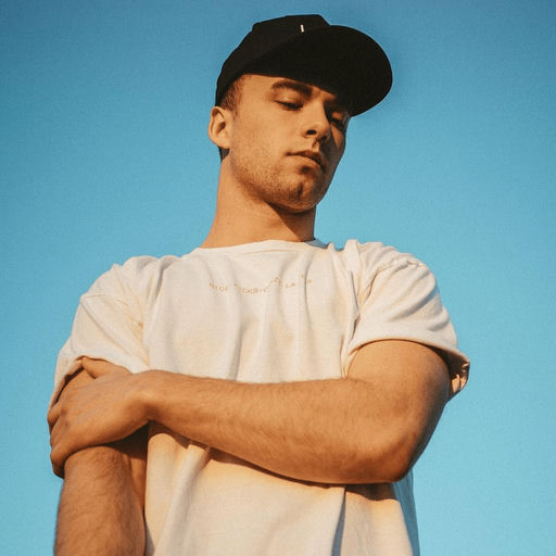 Kyle Hume Songs streamen | RTL+